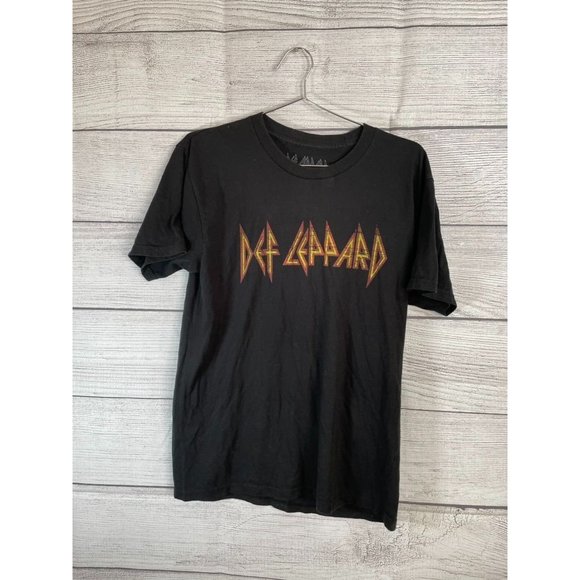 Def Leppard | Shirts | Def Leppard Mens Short Sleeve Black Logo Tshirt ...